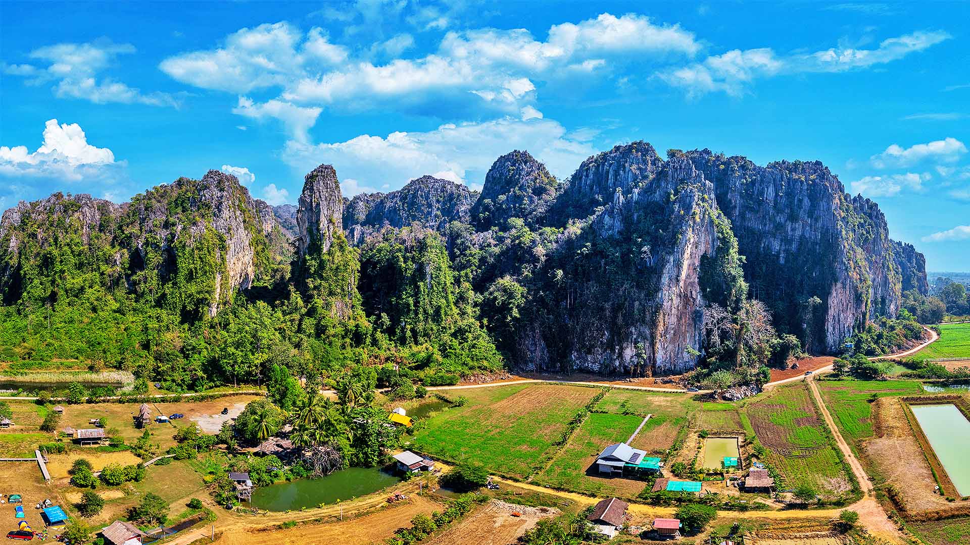FBO & Ground Handling - Phitsanulok Airport (VTPP) | Phitsanulok, Thailand - Universal Aviation