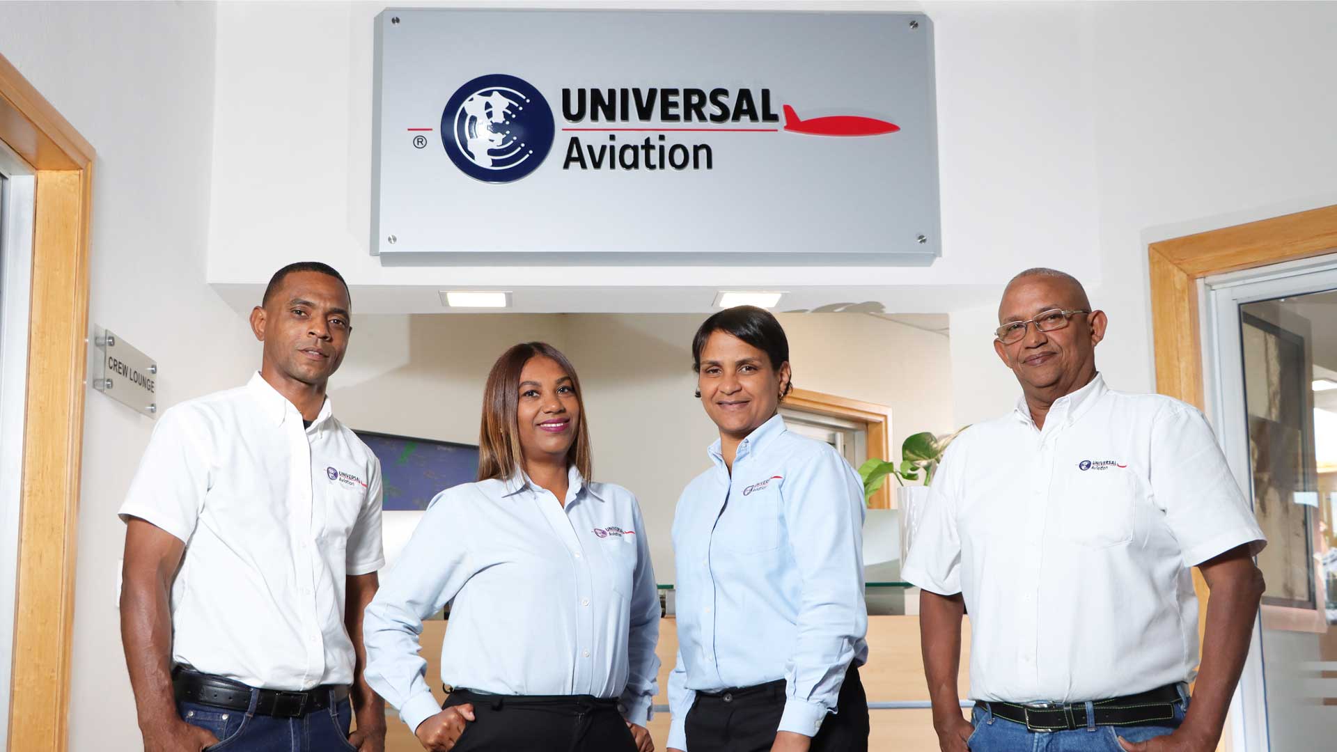 Flughafen maría montez, Aeropuerto Internacional Maria Montez (BRX)